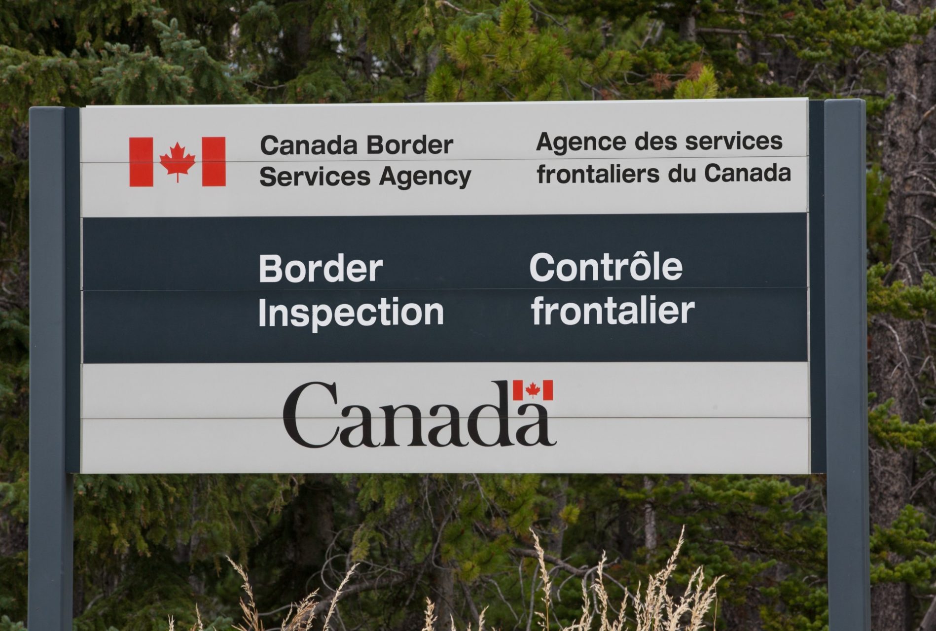 CBSA processed 5,307,517 commercial trucks into Canada in 2024 - Axxess ...